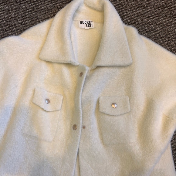 BUCKETLIST | Jackets & Coats | Winter White Shacket By Bucket List Sz L ...